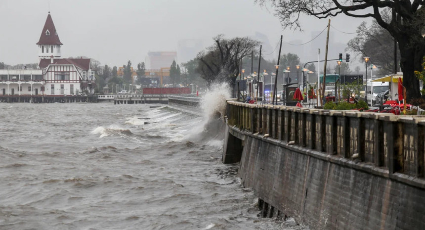 Alertan por sudestada en el AMBA y la crecida del Río de La Plata ... Alertan por sudestada en el AMBA y la crecida del Río de La Plata ...