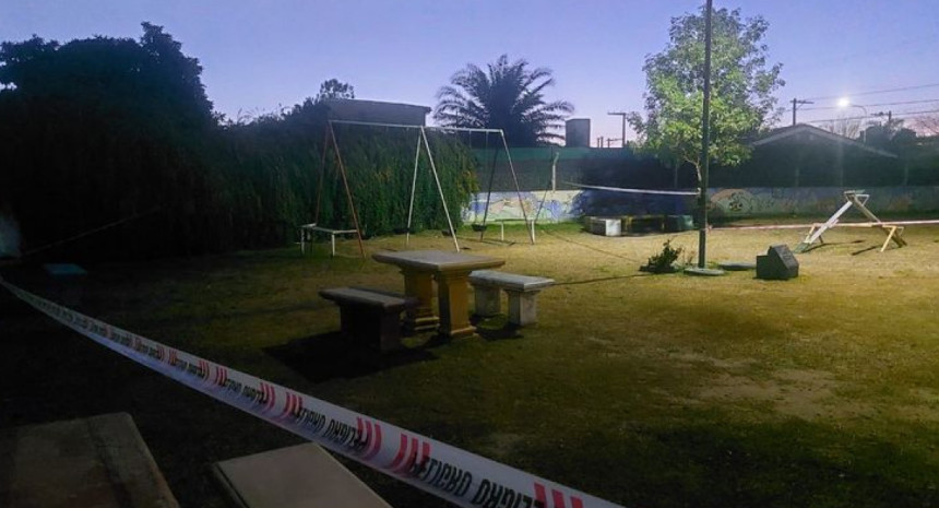 Angustia en Córdoba: una nena de diez años se cayó de una hamaca en una ... Angustia en Córdoba: una nena de diez años se cayó de una hamaca en una ...